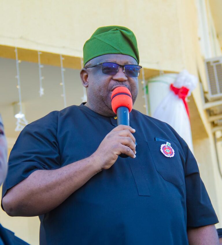 The Revd Dr. Gideon Para-Mallam Joined The peace Walk To Demonstrate ...